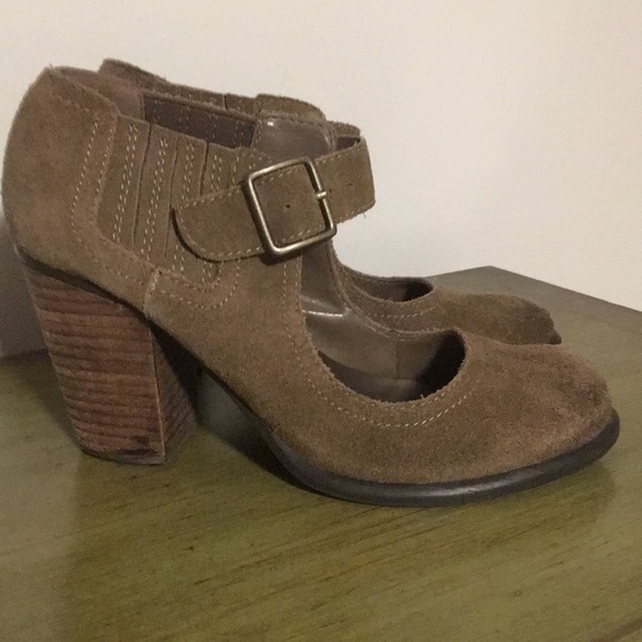 MIA | Shoes | Mia Suede Platform Heels | Poshmark